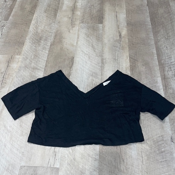 A.L.C. | Tops | Nwt Alc Crop Vneck Tee | Poshmark